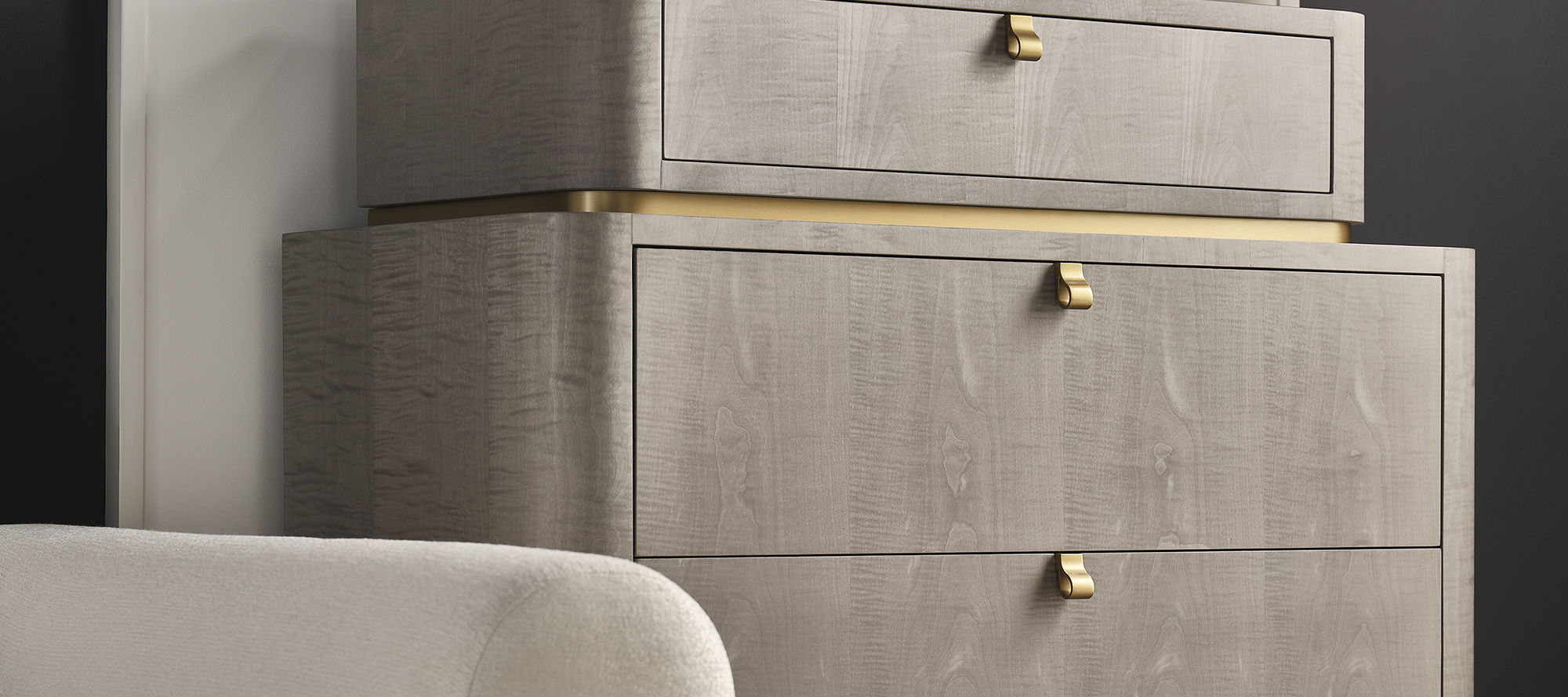 Rosa Chest-by Baker Luxe-BAA4303 | Baker-McGuire Furniture