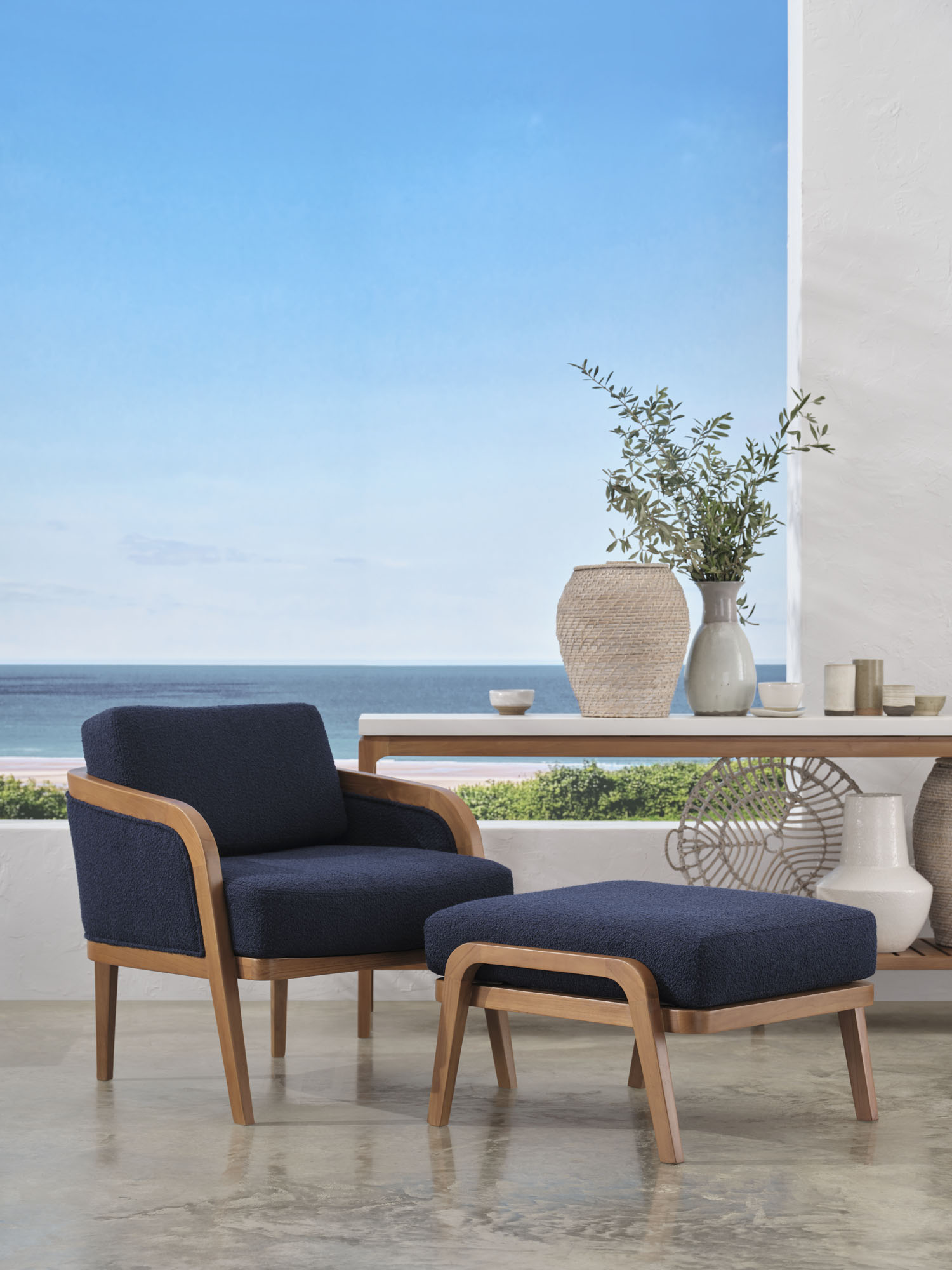 Schooner Lounge Chair-by Baker Resort-MCO3552C | Baker-McGuire Furniture