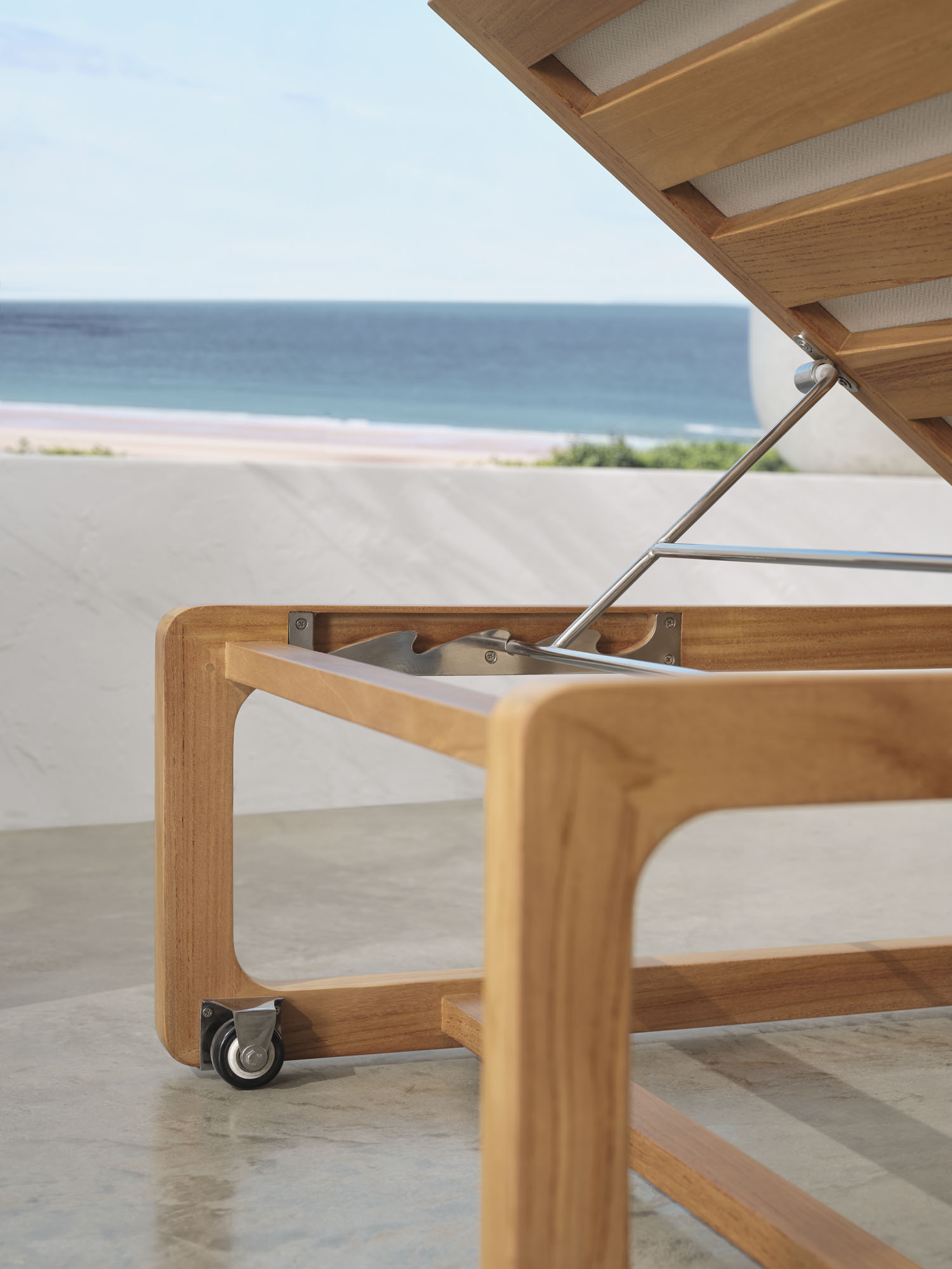 Schooner Chaise Lounge-by Baker Resort-MCO3555CS | Baker-McGuire